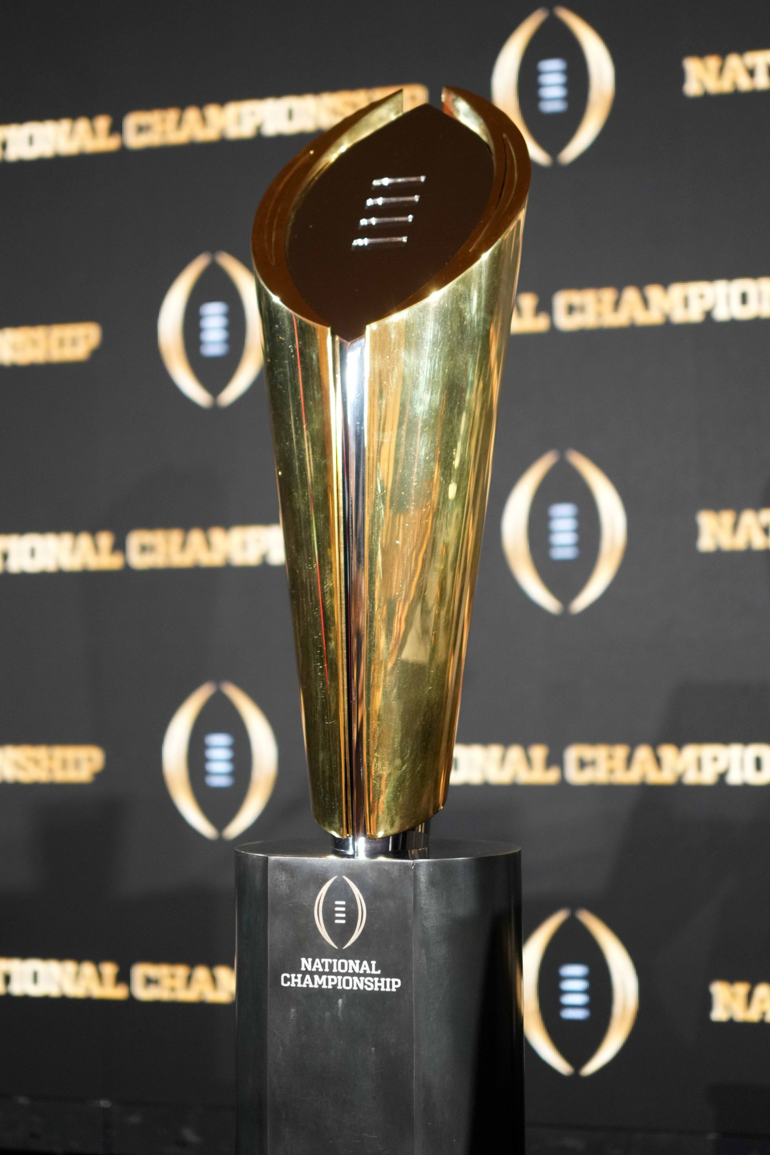 Jason Smith: CFB Playoff adopts straight seeding 1-12