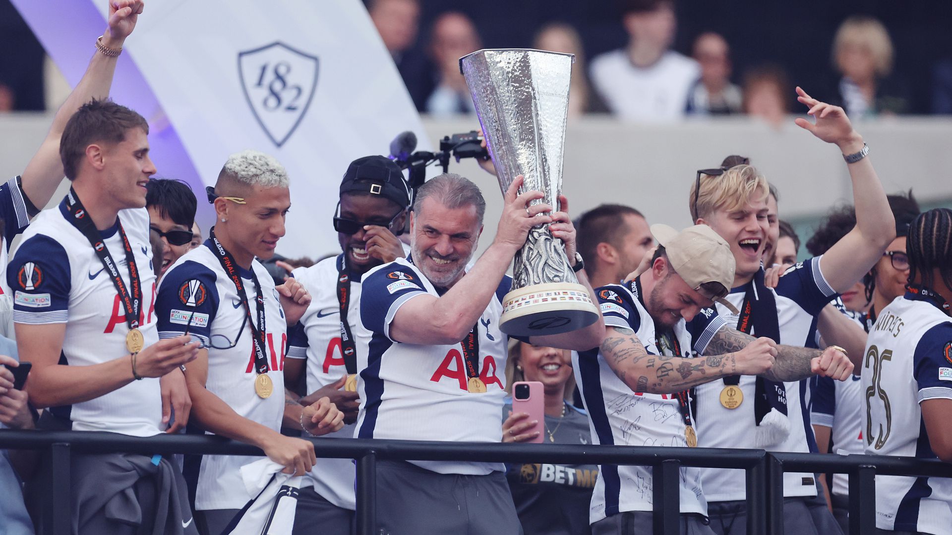 Tottenham Hotspur Victory Parade: In Pictures