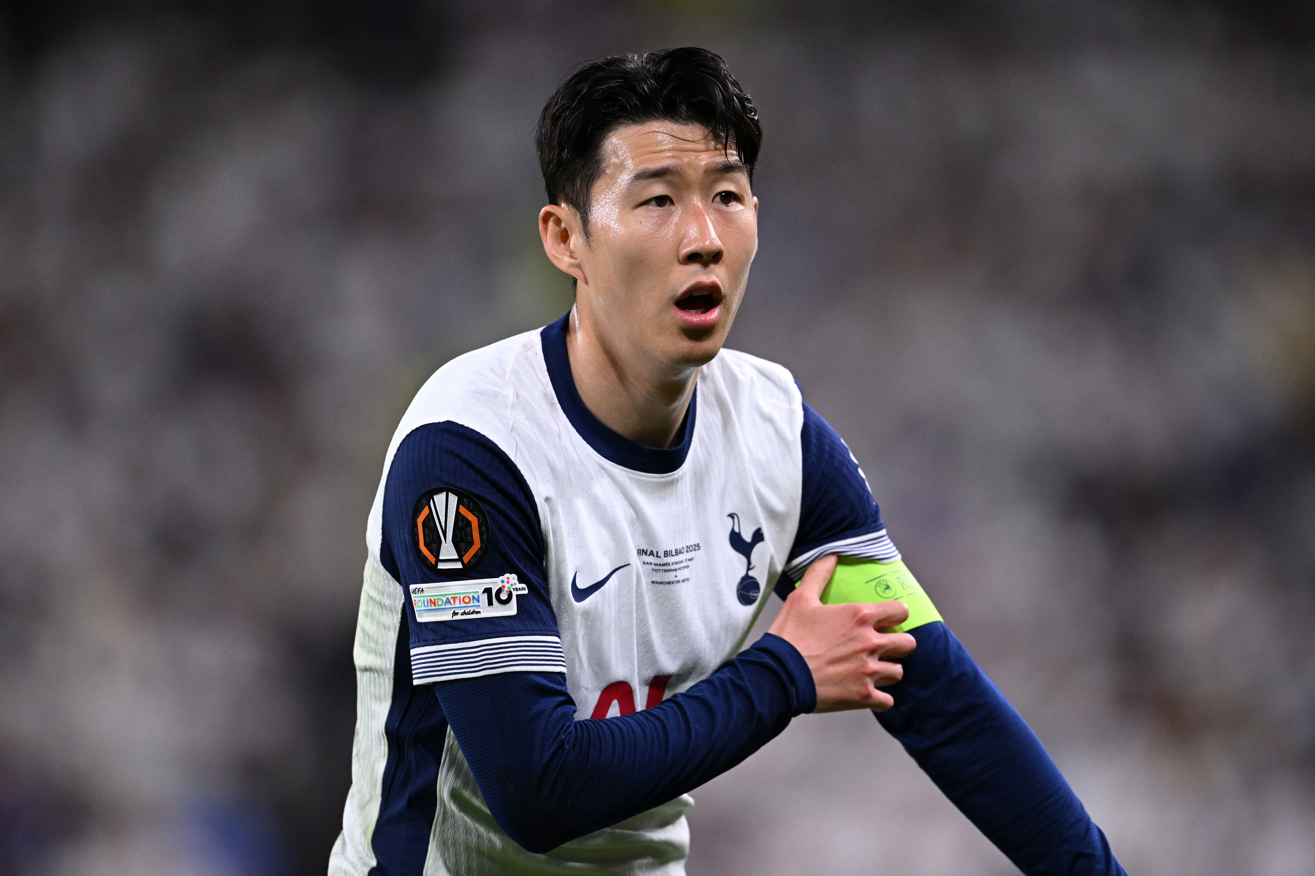 Leeds United backing in new predicted Premier League table and ...