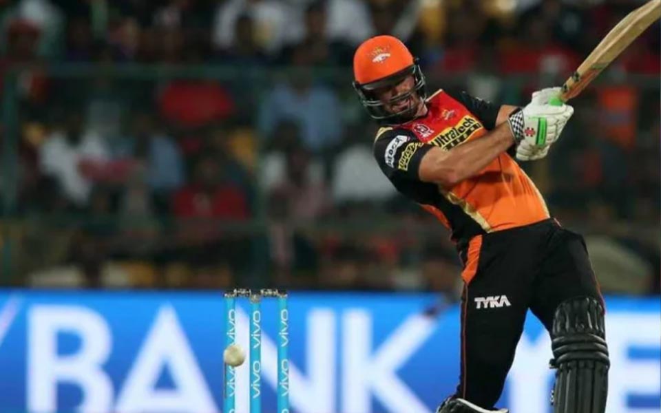 'I receive 150 messages every day to come against RCB' - Ben Cutting ...
