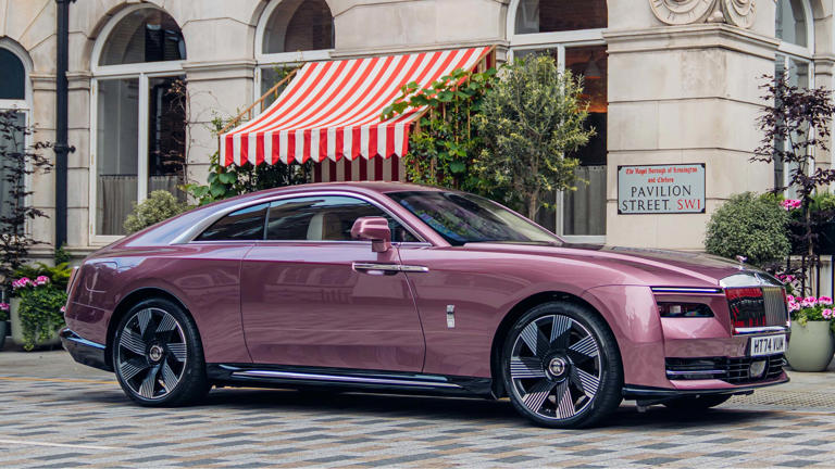 This wonderfully pink Rolls-Royce Spectre is here to celebrate the ...