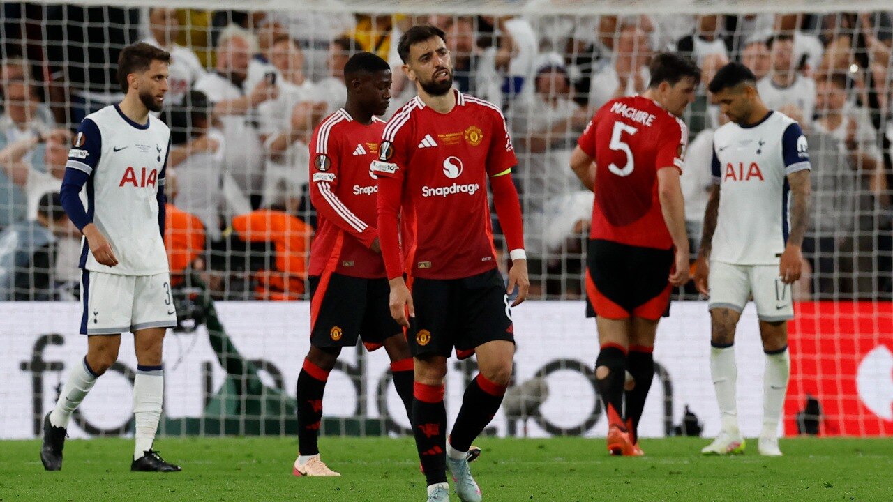 Manchester United list entire squad for sale after Europa League final ...