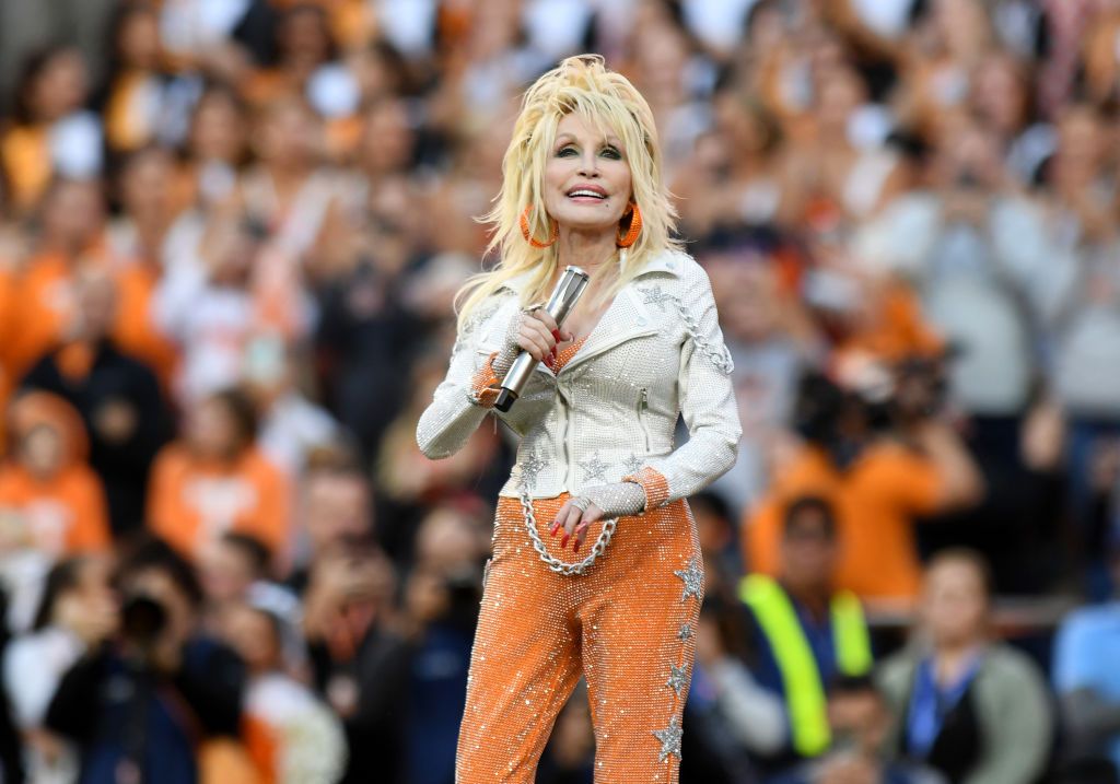 Dolly Parton 'terrifies' fans with latest post