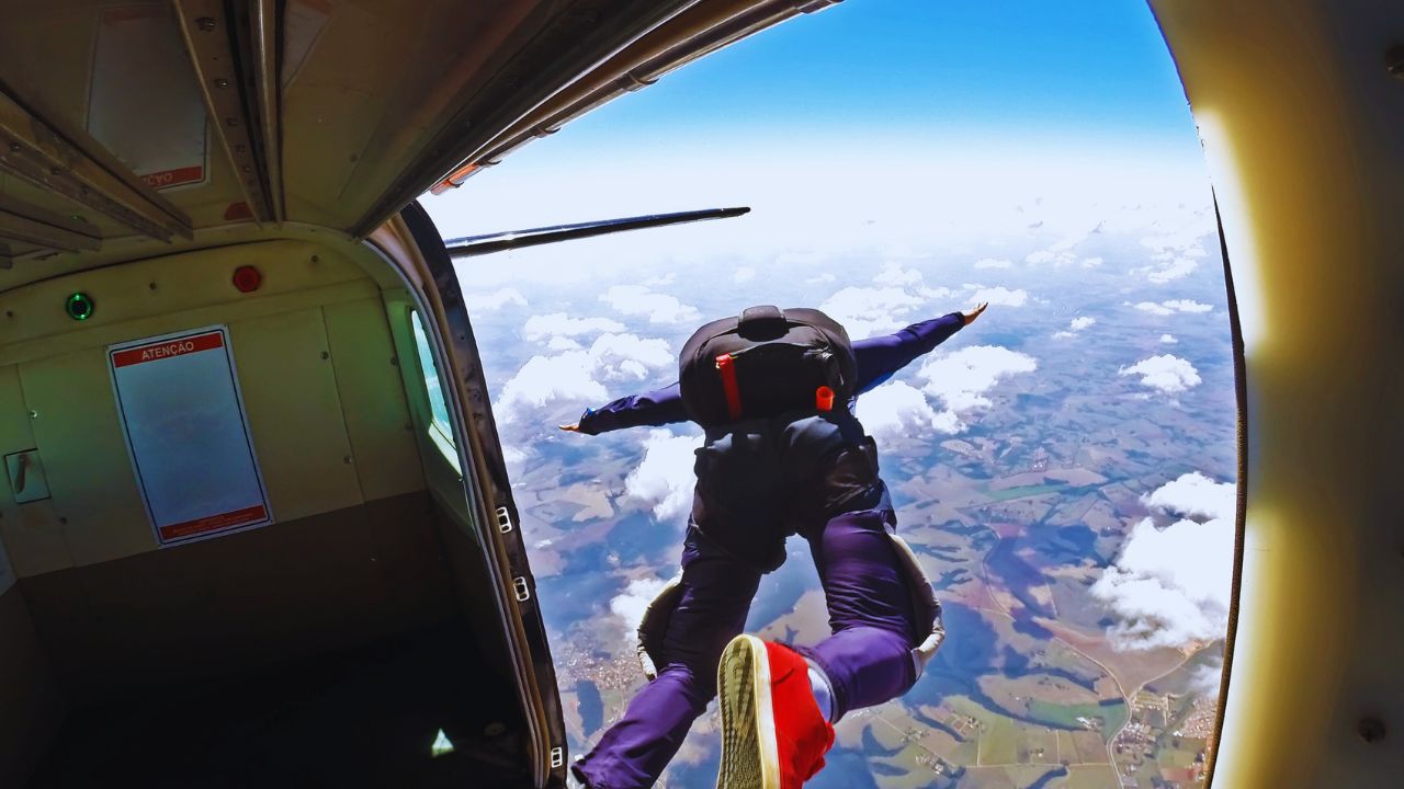 How to Survive Falling From the Sky Without a Parachute