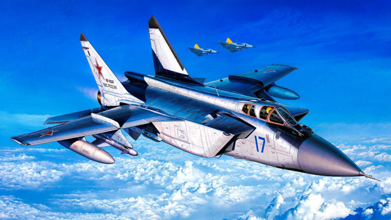 A Russian Pilot Defected With a Mach 2.83 MiG-25 Foxbat Fighter Jet