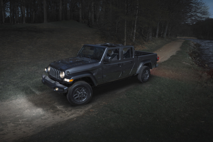 2025 Jeep Gladiator Dark Sky Finds Value on the Dark Side