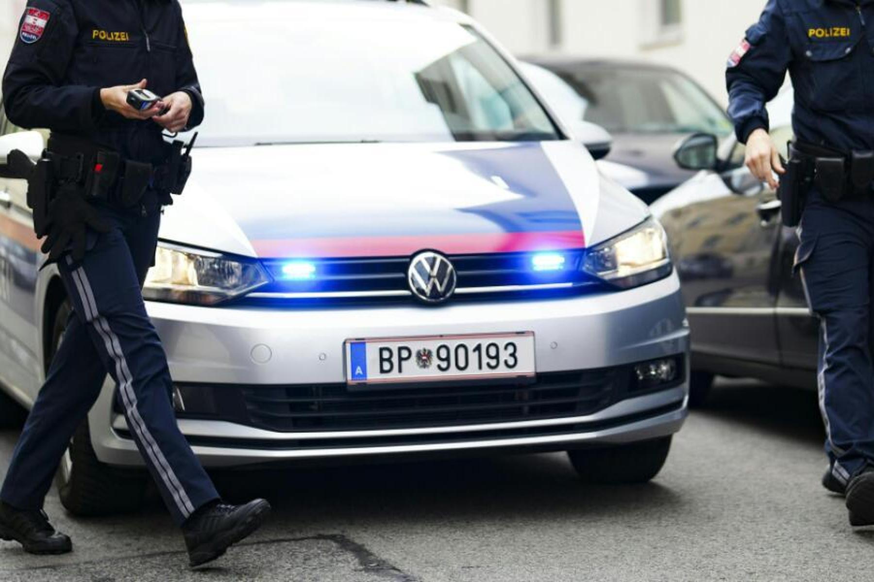 Auch Polizisten gebissen: Stammgast überfiel Lieblingslokal und ...