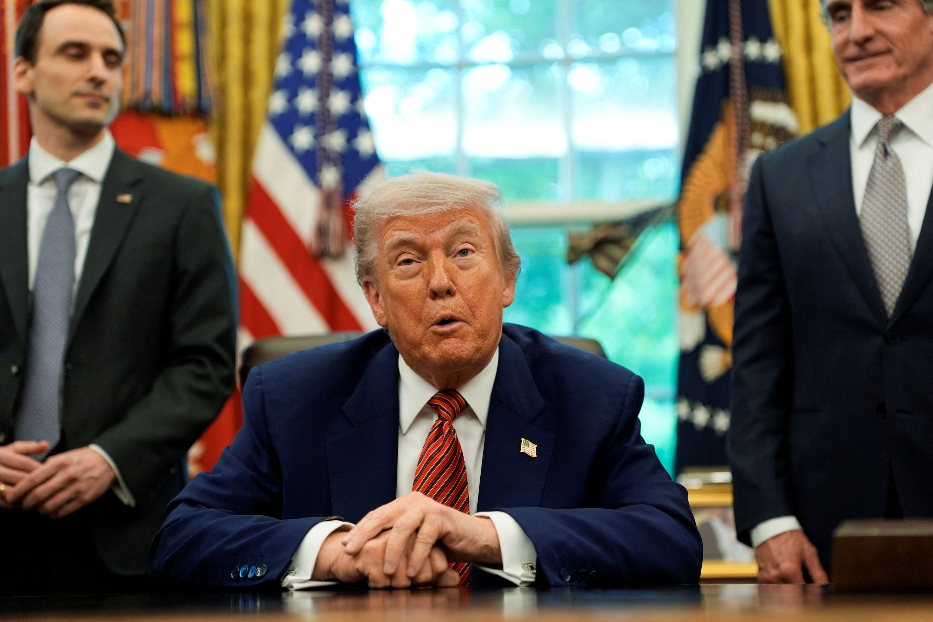 Trump minaccia l'Europa: «Dazi al 50% dal 1° giugno»