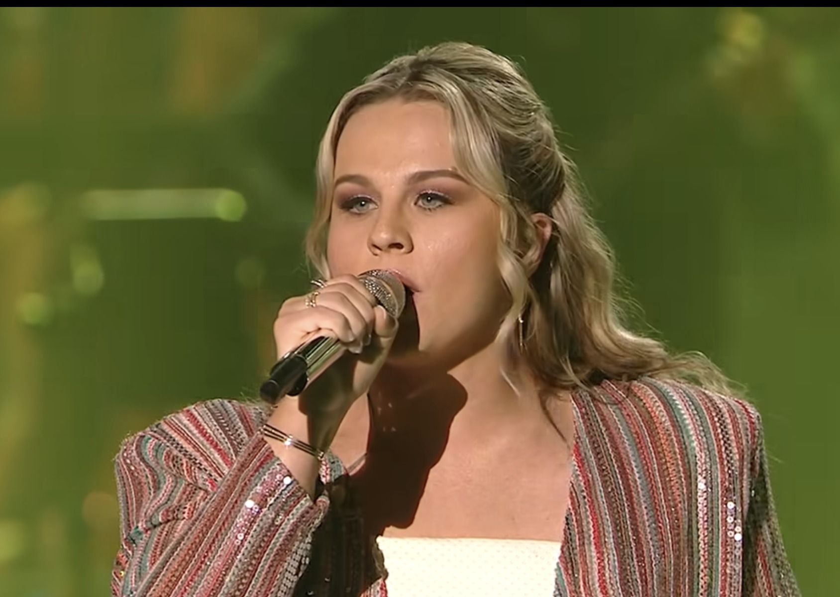 Christian singer Breanna Nix hits No. 1 on iTunes country songs chart