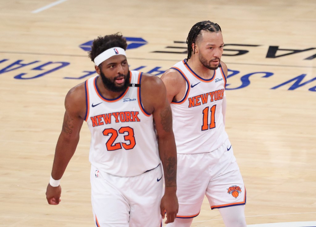 Knicks shrink from moment in Game 2 dud with season now on the rocks