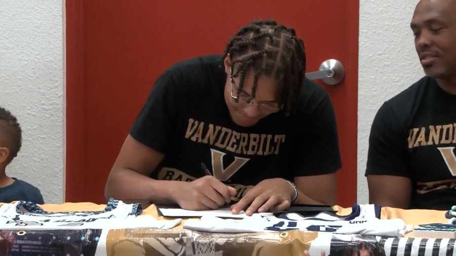 Chapin basketball’s Jayden Leverett, Savion Jordan, Messiah Wilson sign ...