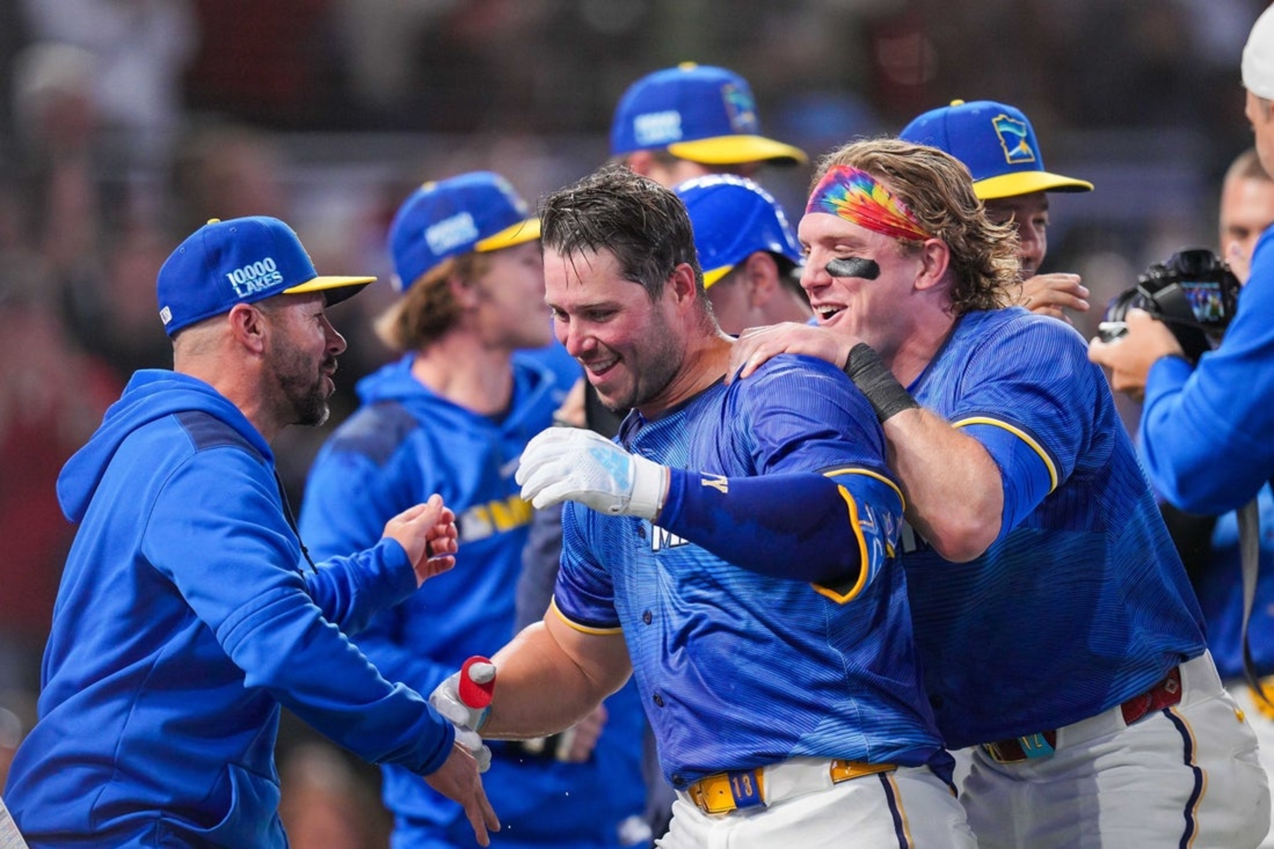 Ty France's ninth-inning homer boosts Twins over Royals