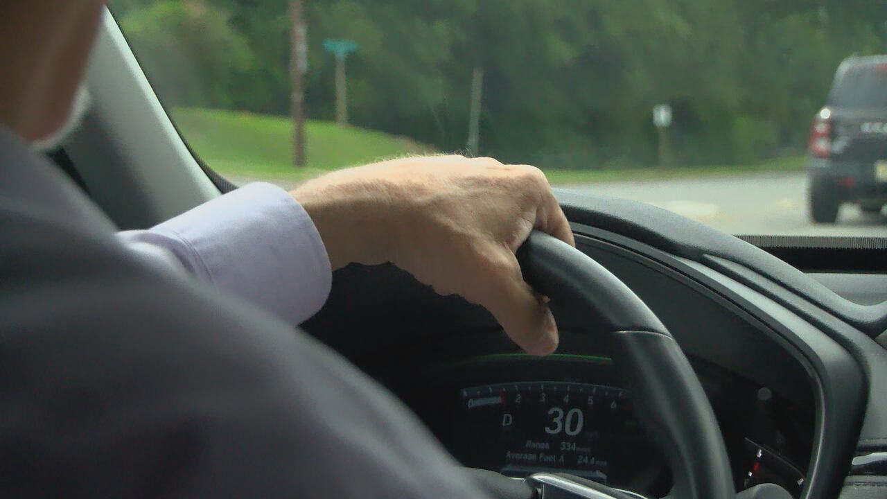 Illinois lawmakers pass bill to raise age of senior driving tests