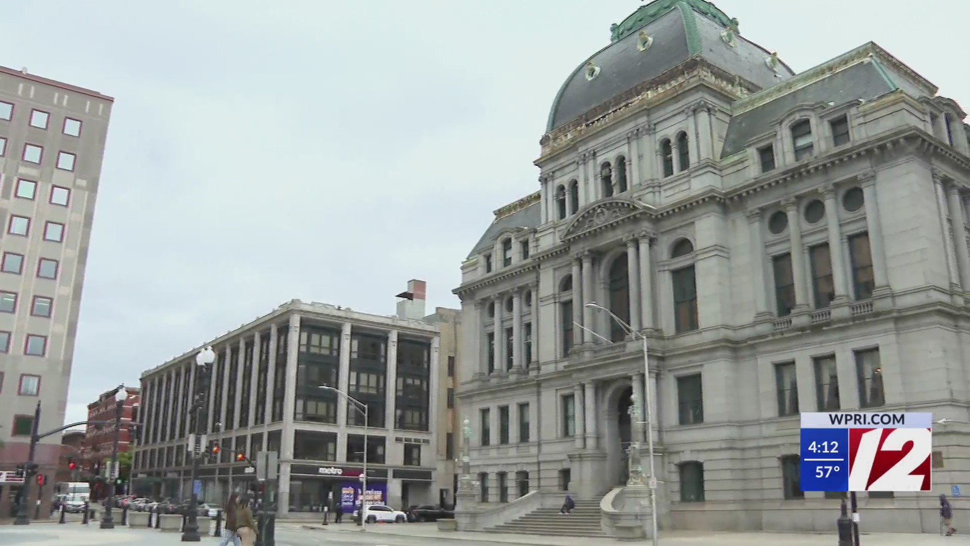 Smiley signs executive order for flag approval process