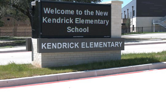 Kendrick Elementary Teachers & Staff Move Into New School