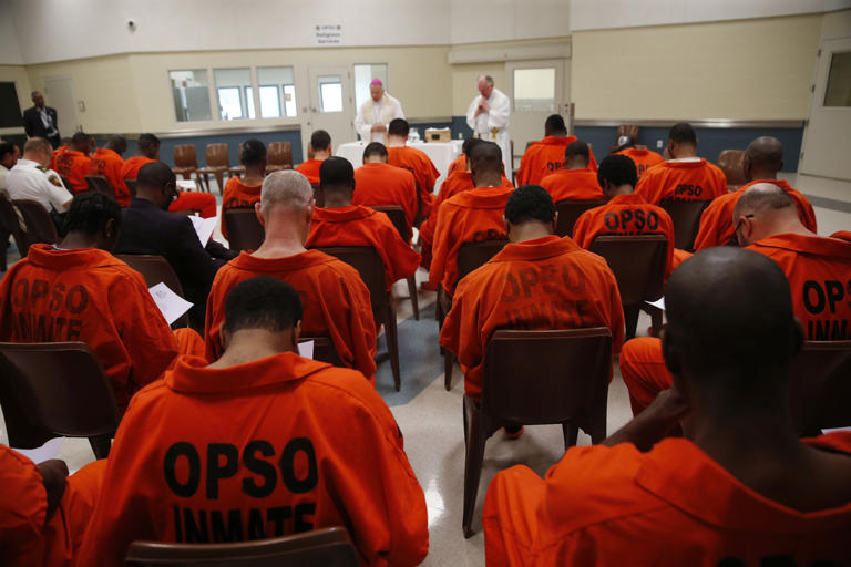 New Orleans' jail system was troubled decades before 10 inmates made an ...
