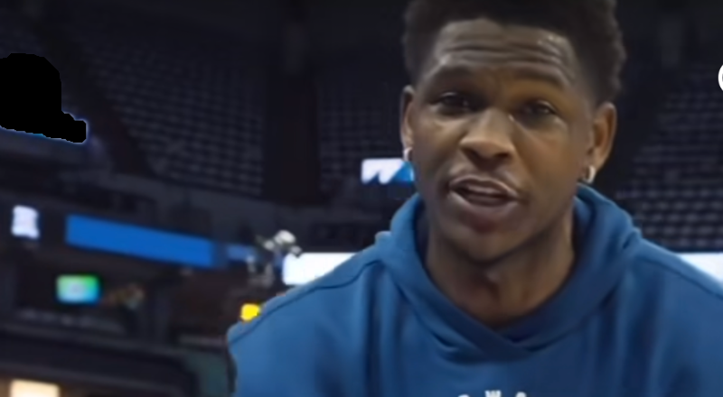 Anthony Edwards accuses Ayesha Howard of harassment