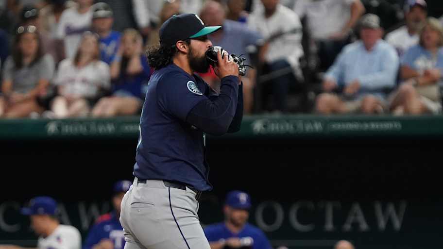 ESPN MLB Insider Makes Case For Seattle Mariners' Reliever as Best in ...