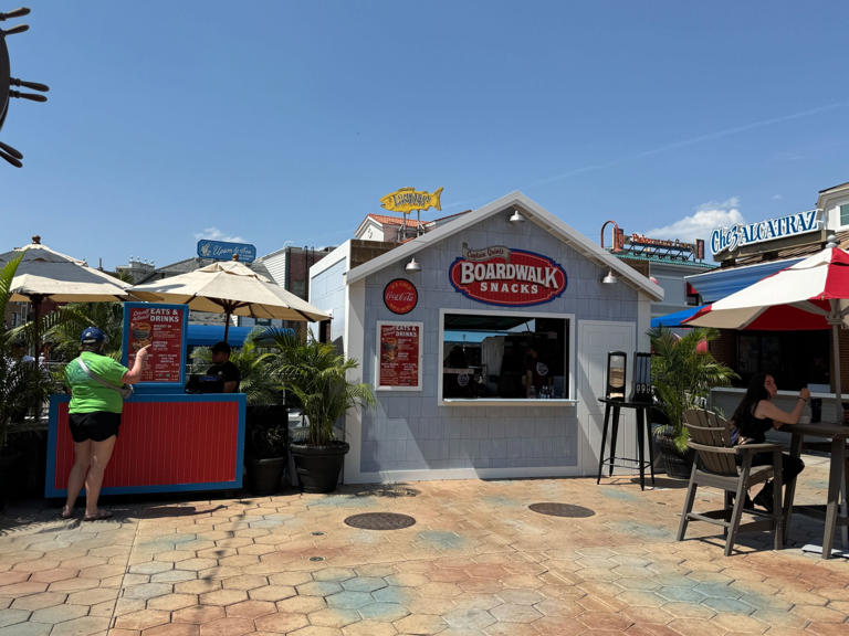 First Official Menus Posted for 'Jaws' 50th Food Booths at Universal Studios Florida