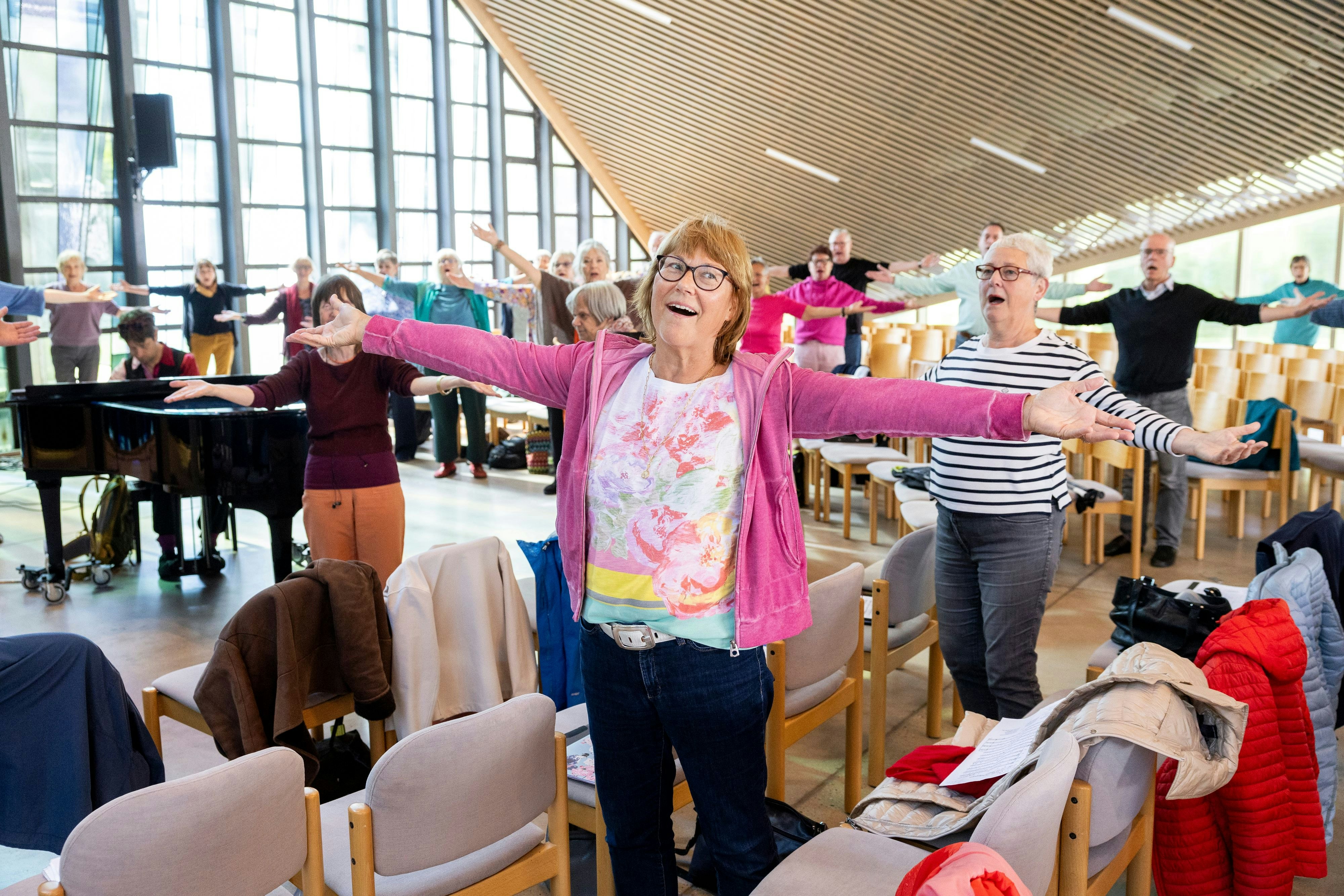 Meistgelesen 2025: Gebrechen, Einsamkeit, Sorgen? Diese Senioren singen ...