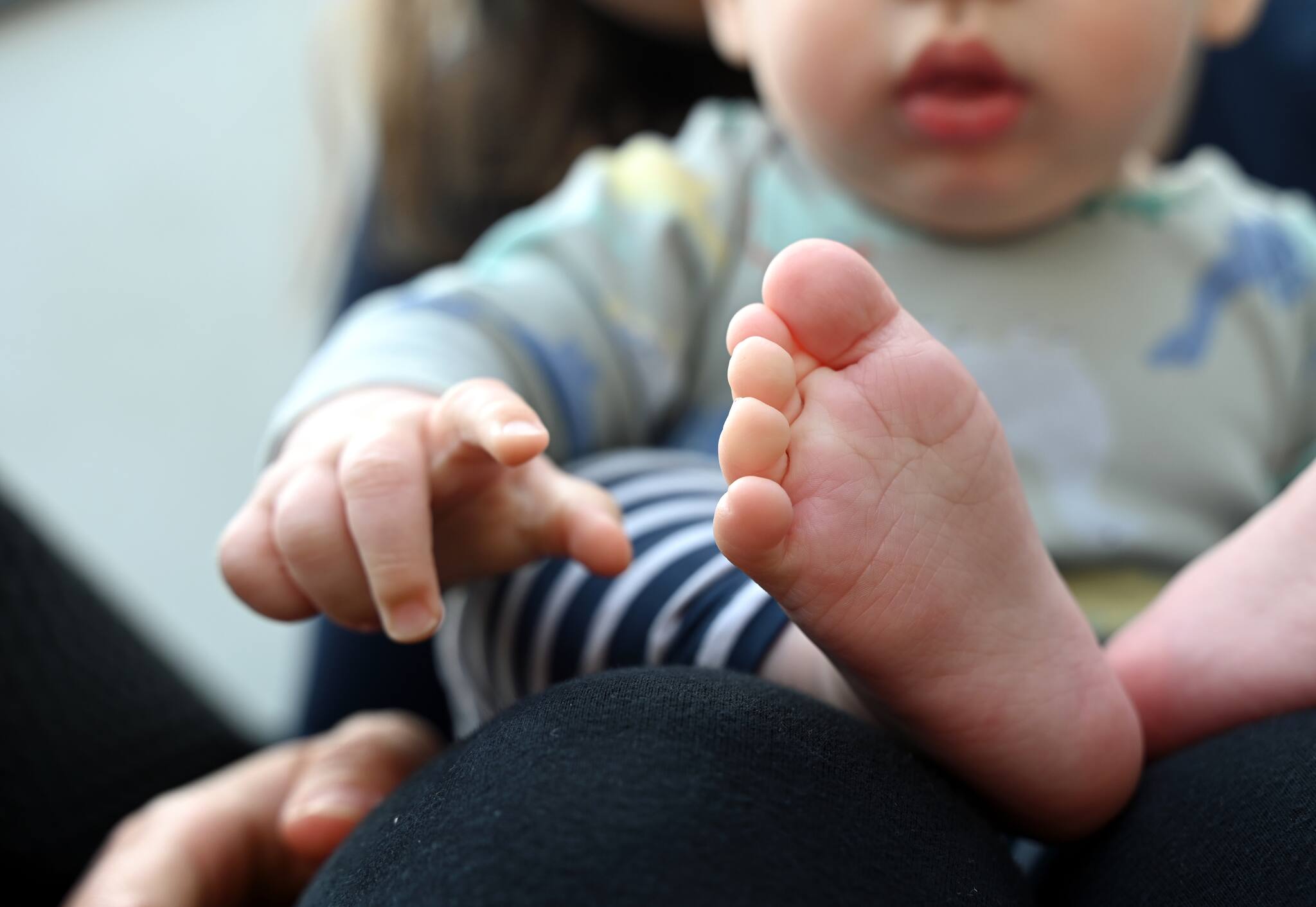 Leben mit Kindern: Eltern sind weniger zufrieden, aber empfinden mehr Sinn