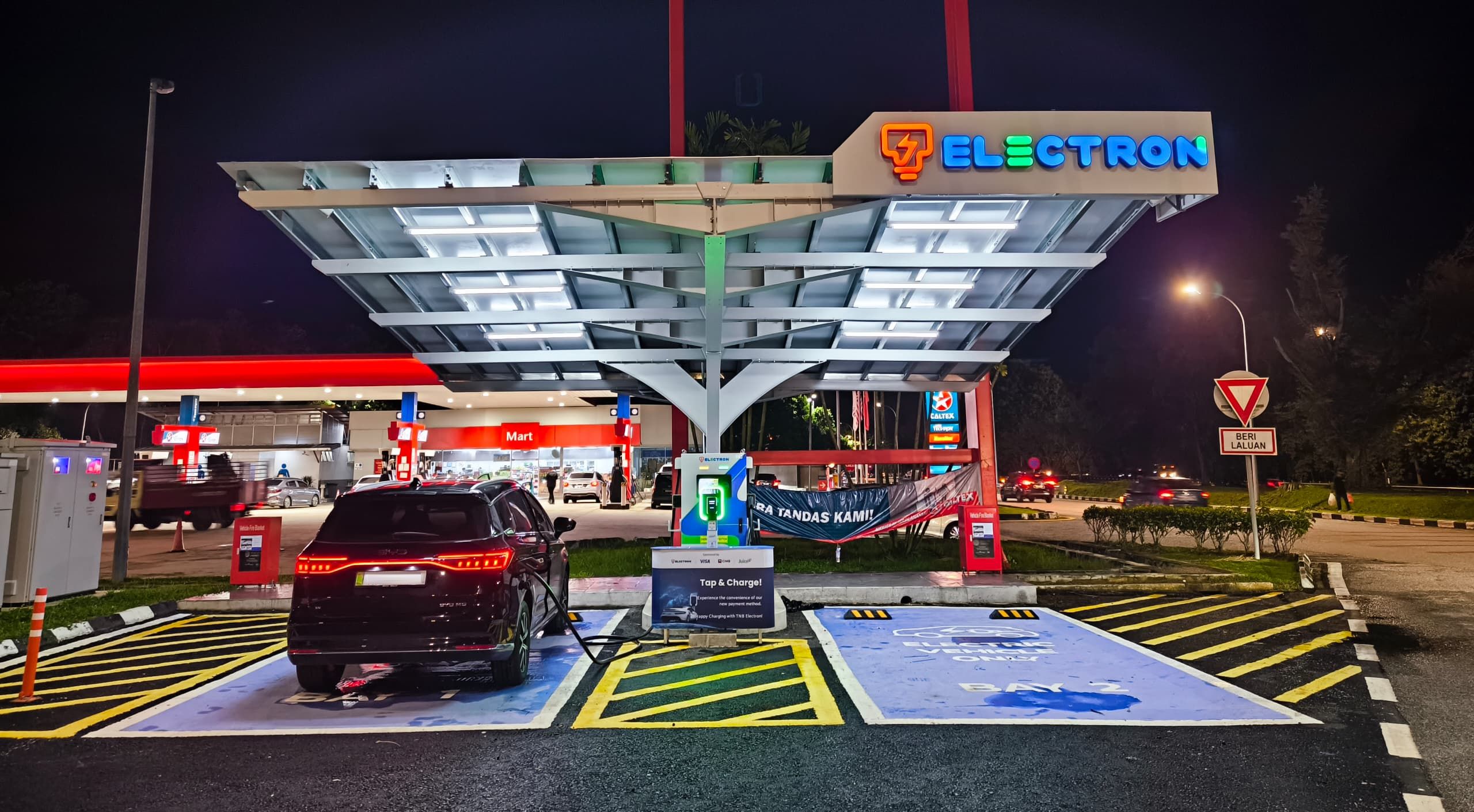 TNB Electron turns on 180kW DC Chargers at Gurun R&R Northbound and ...