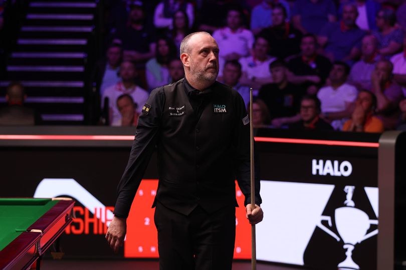 Mark Williams left in the shade as former professional snooker star ...