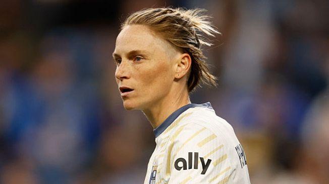 Fishlock returns from injury ahead of Wales duty