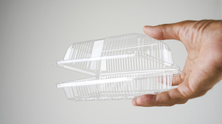 Don't Throw Out Plastic Takeout Containers: The Genius Way To Use Them ...