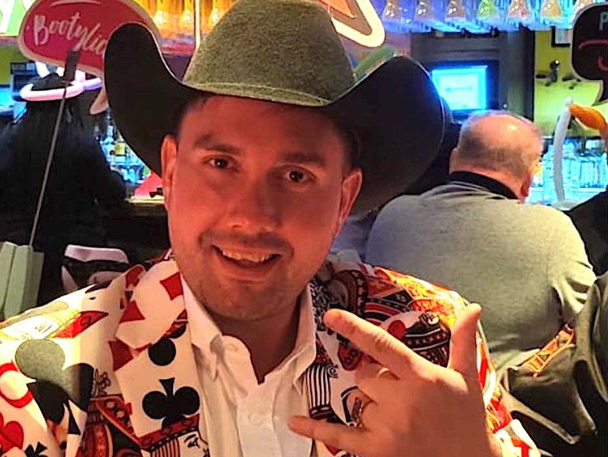 SIEMENS SAYS: Heartland Livestock hosts national auctioneer showdown ...