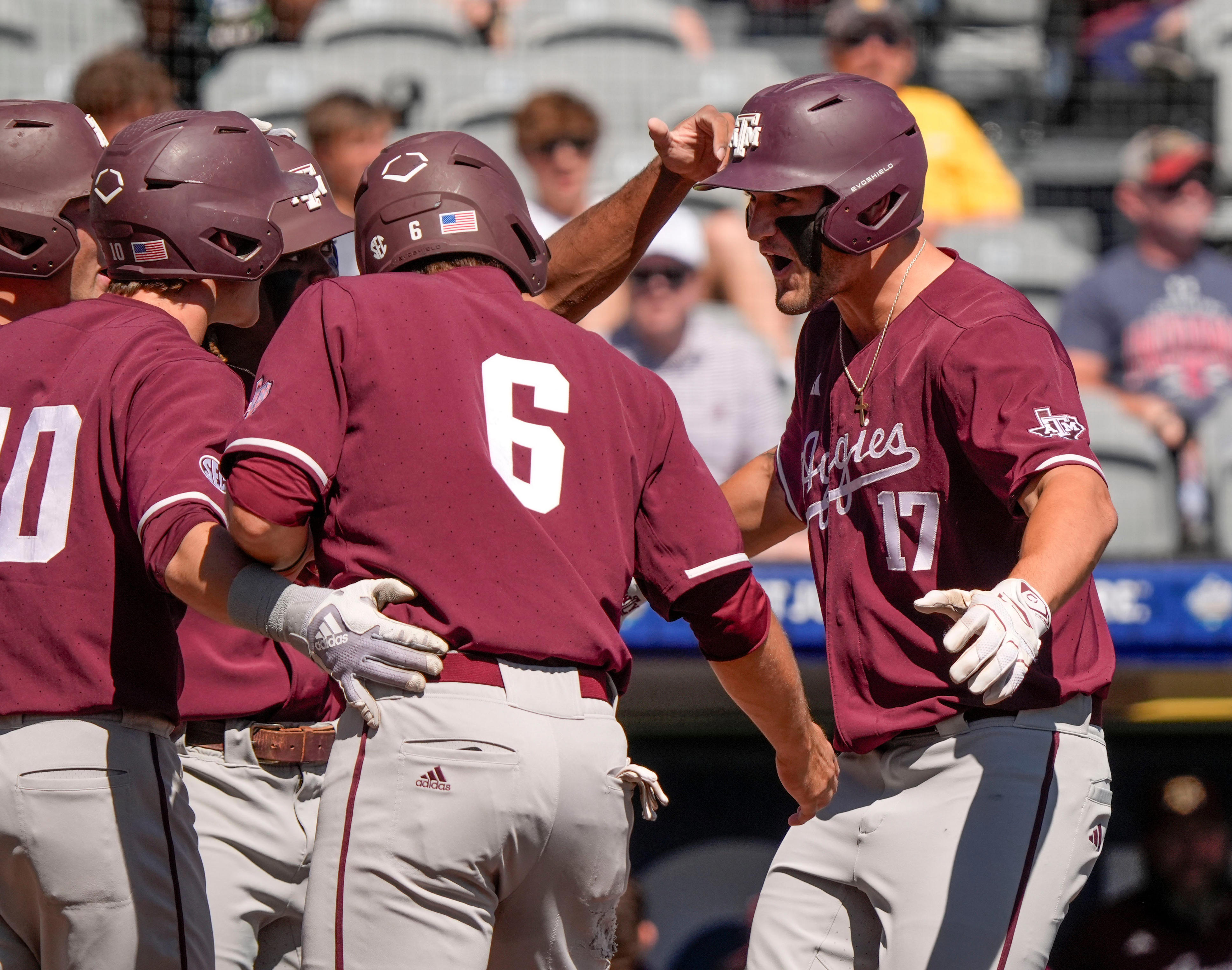 Texas A&M star OF selected 10th overall in latest USA TODAY 2025 MLB ...