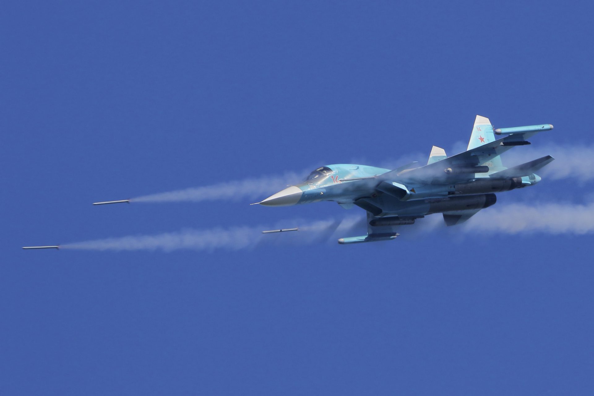 Escalation Threat: Russian fighter jet violates NATO airspace during ...