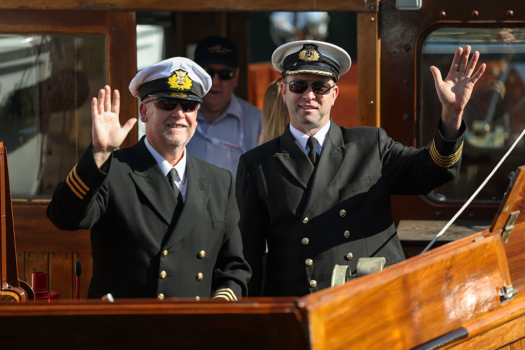 World’s last seagoing paddle steamer Waverley to make rare trip around ...