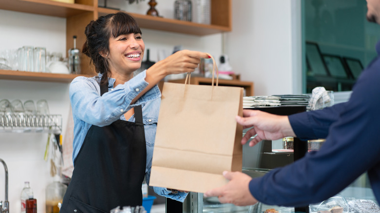 12 Mistakes You're Making When Ordering Takeout
