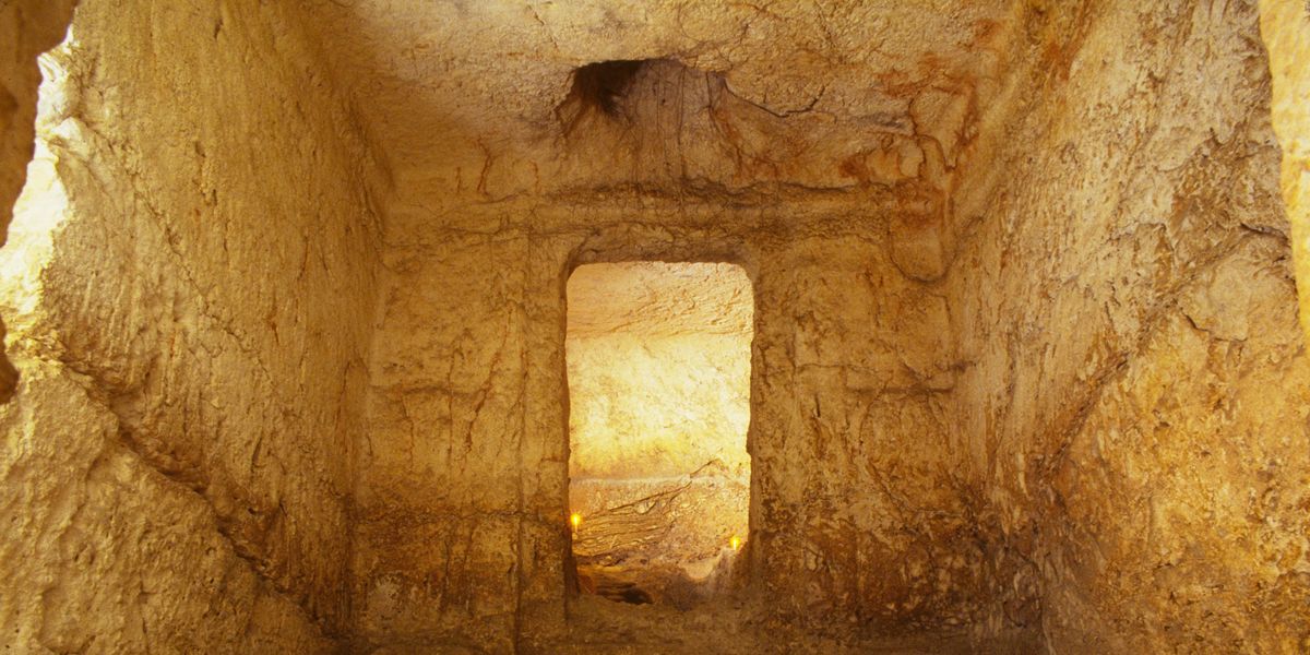 Archaeologists Found a 5,000-Year-Old Tomb That May Be a Gateway to a ...