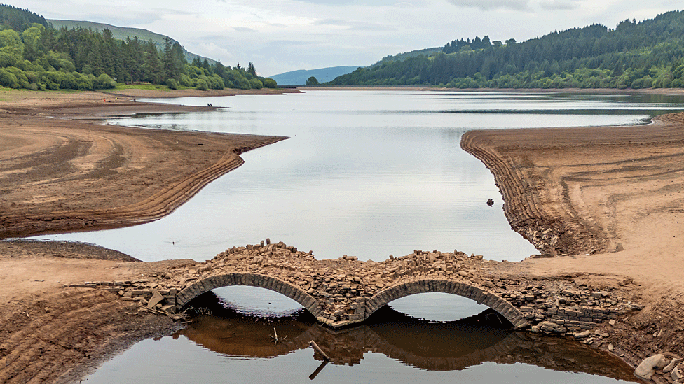 Sunken bridge reappears during record dry spell