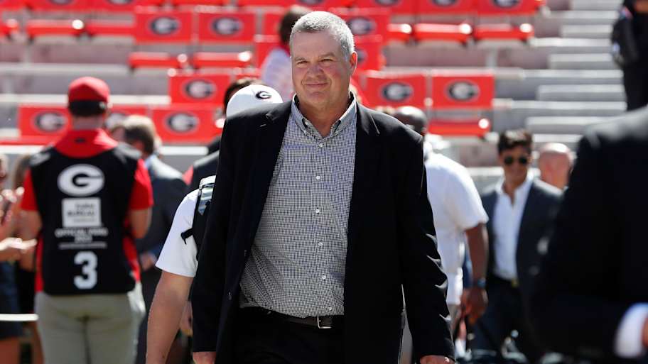 Georgia Bulldogs Offensive Line Coach Visits Major Prospect in 2026 ...