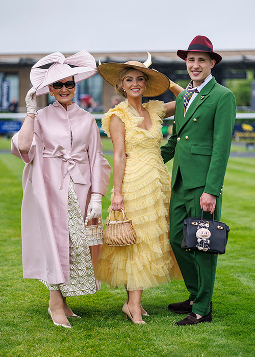 Stylish mum in daughter's shoes takes her sister's Ashford Castle Style ...