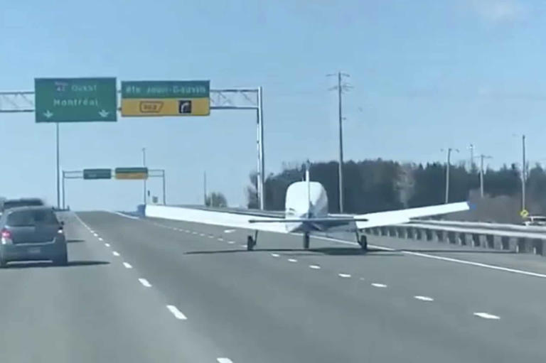 20 Funny Times Out-Of-Place Objects Turned Normal Photos Into Accidental Art