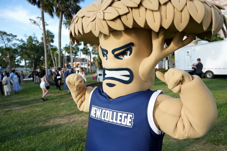 New College of Florida reaches enrollment milestone