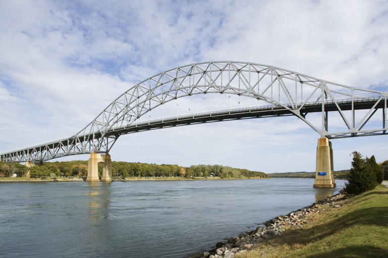 Homes to be seized for Sagamore Bridge replacement: 'We're a checkbox'
