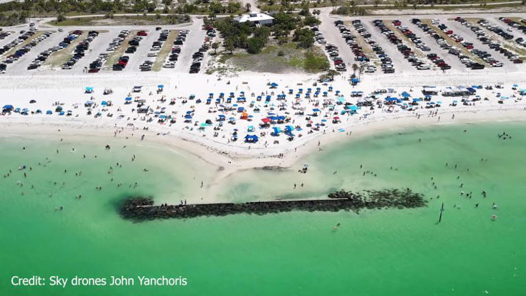WATCH: Crowds flock to Honeymoon Island for Memorial Day Weekend