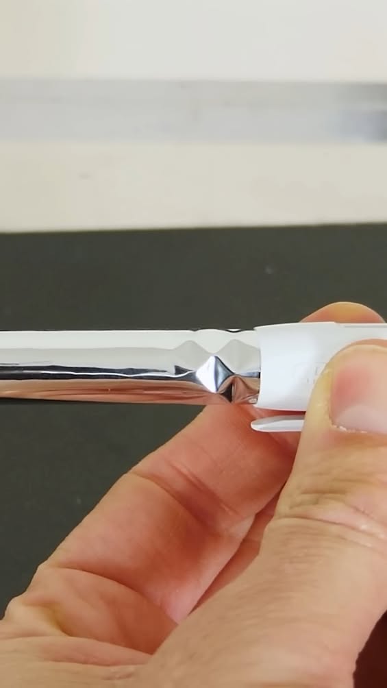 How does this pen uncrush itself ️🤯