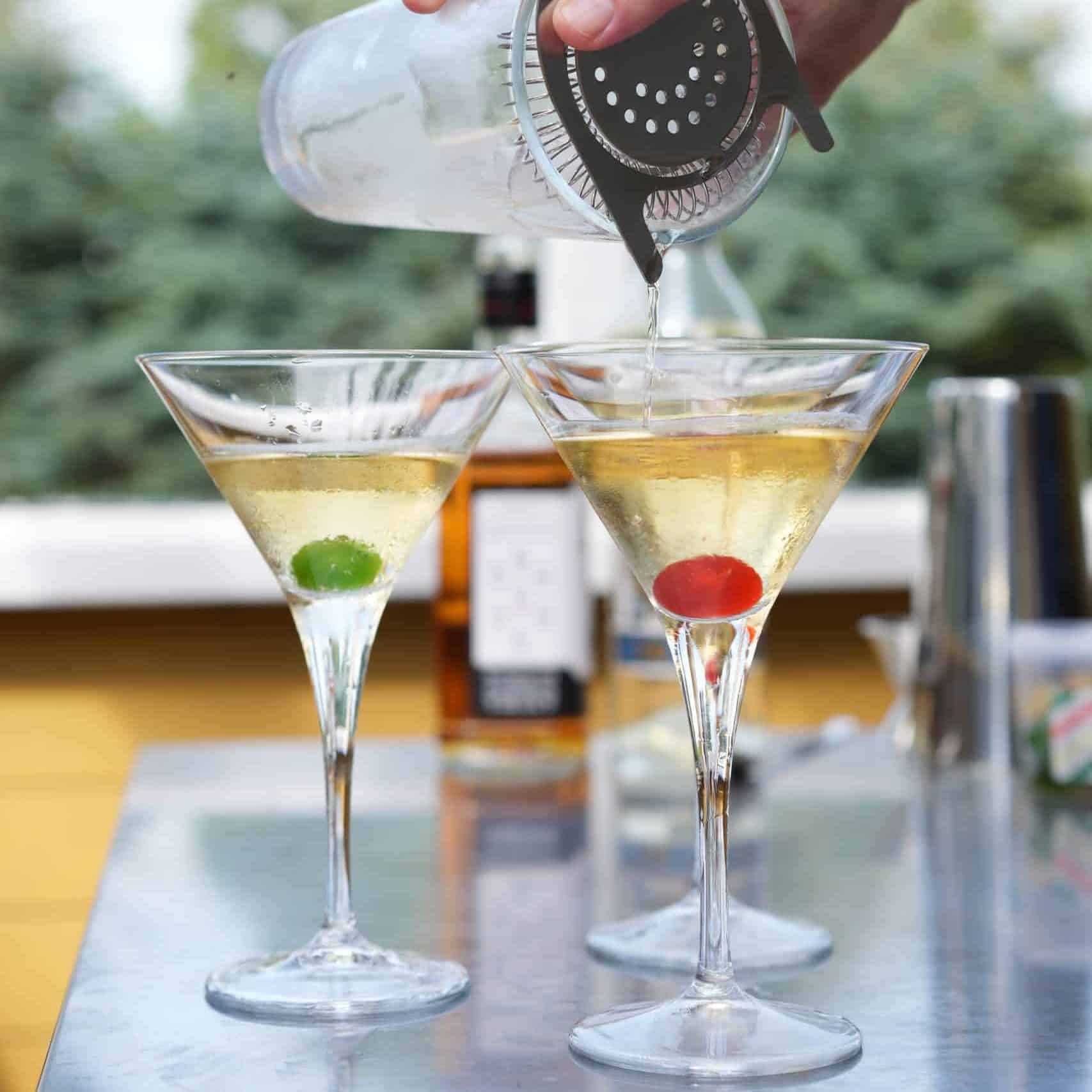 How to Make a Perfect Manhattan – The Sophisticated Classic Cocktail ...