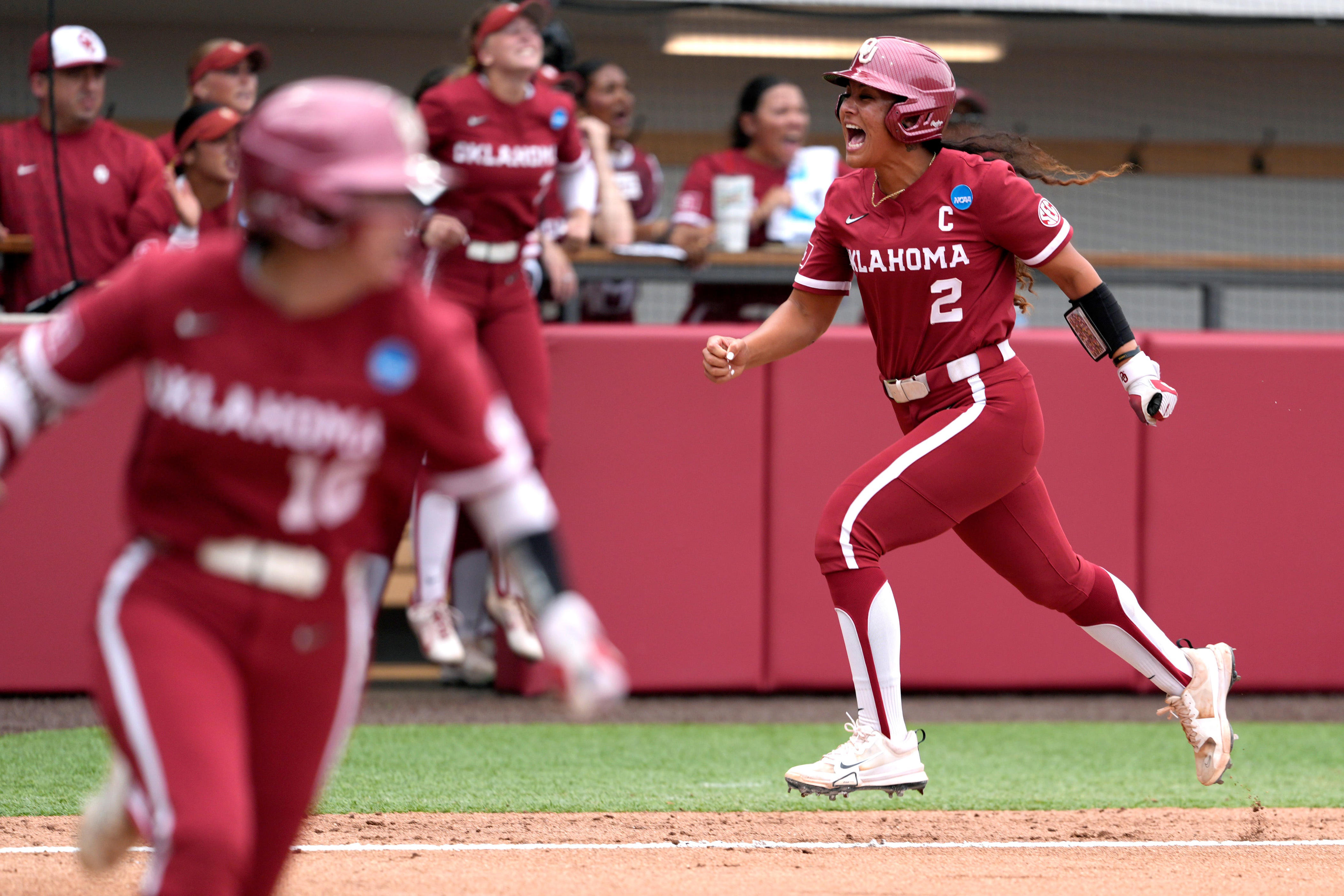 WCWS bracket 2025: Who made college softball world series in OKC ...