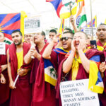 Sinicization of Tibetan names