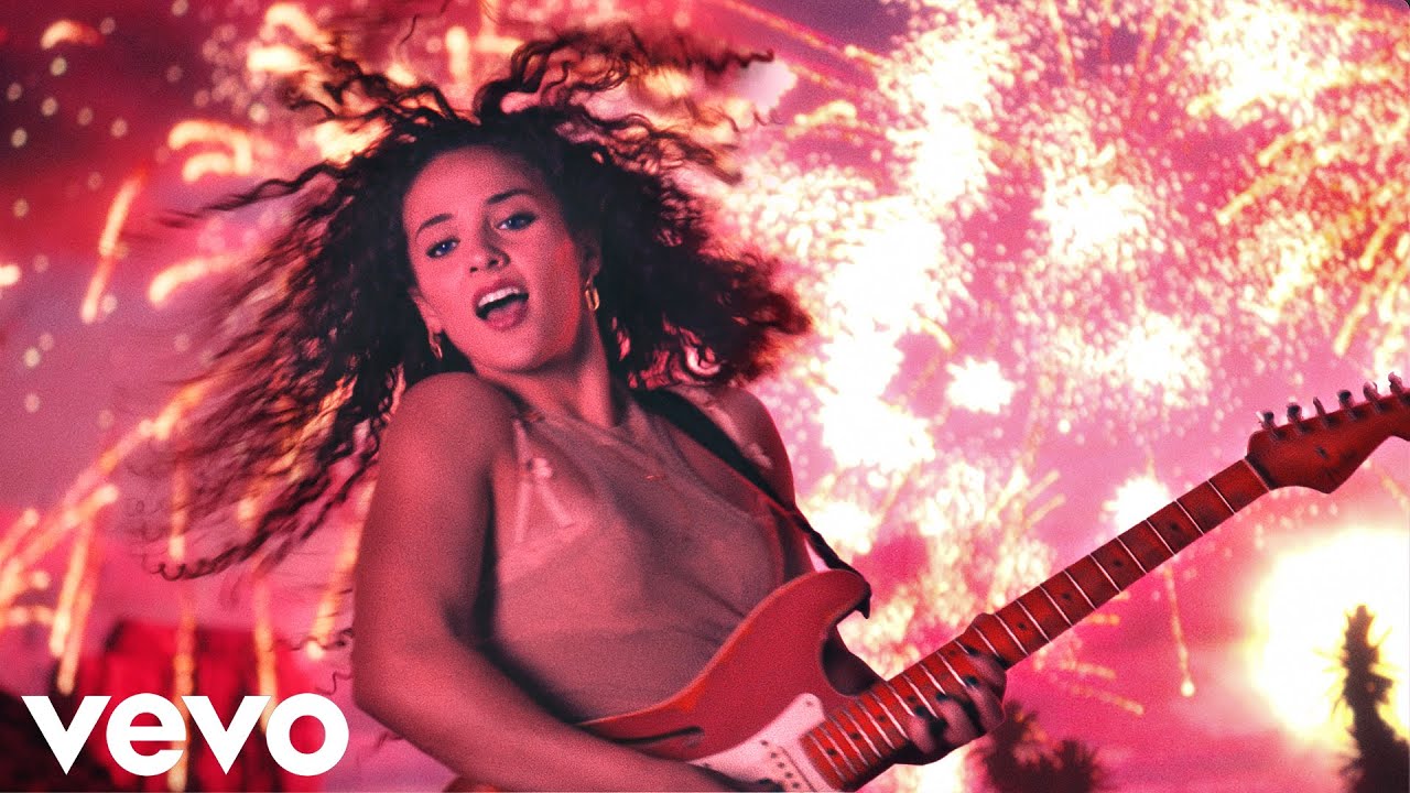 Sofie Dossi - SELF SABOTAGE (Official Music Video)