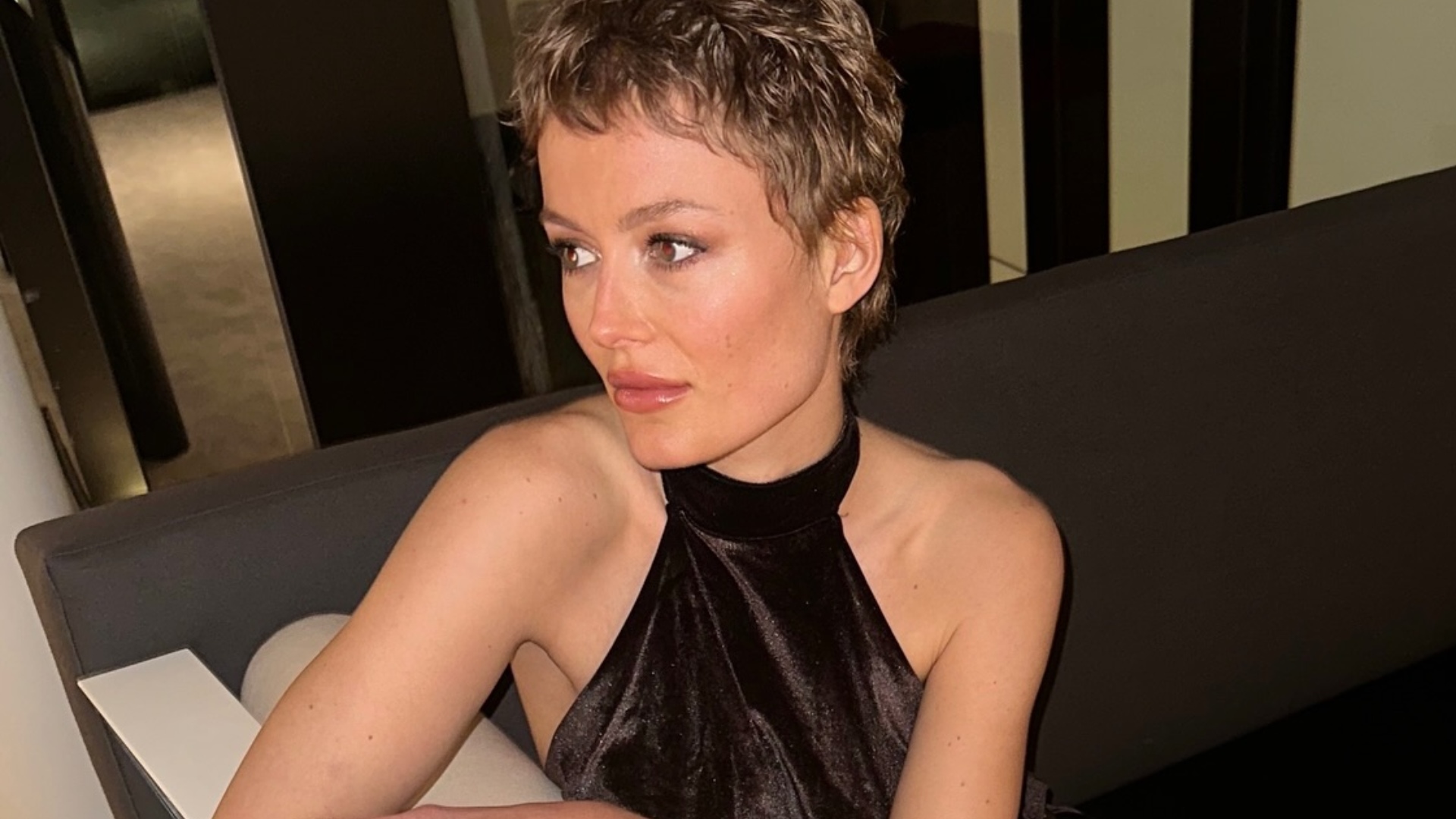 “Men don’t like short hair”: This model has the best answer