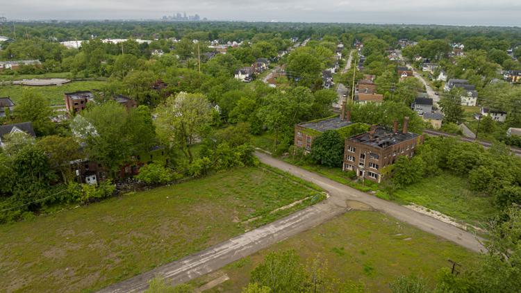 'More than a handshake': Officials celebrate East Cleveland dumping ...