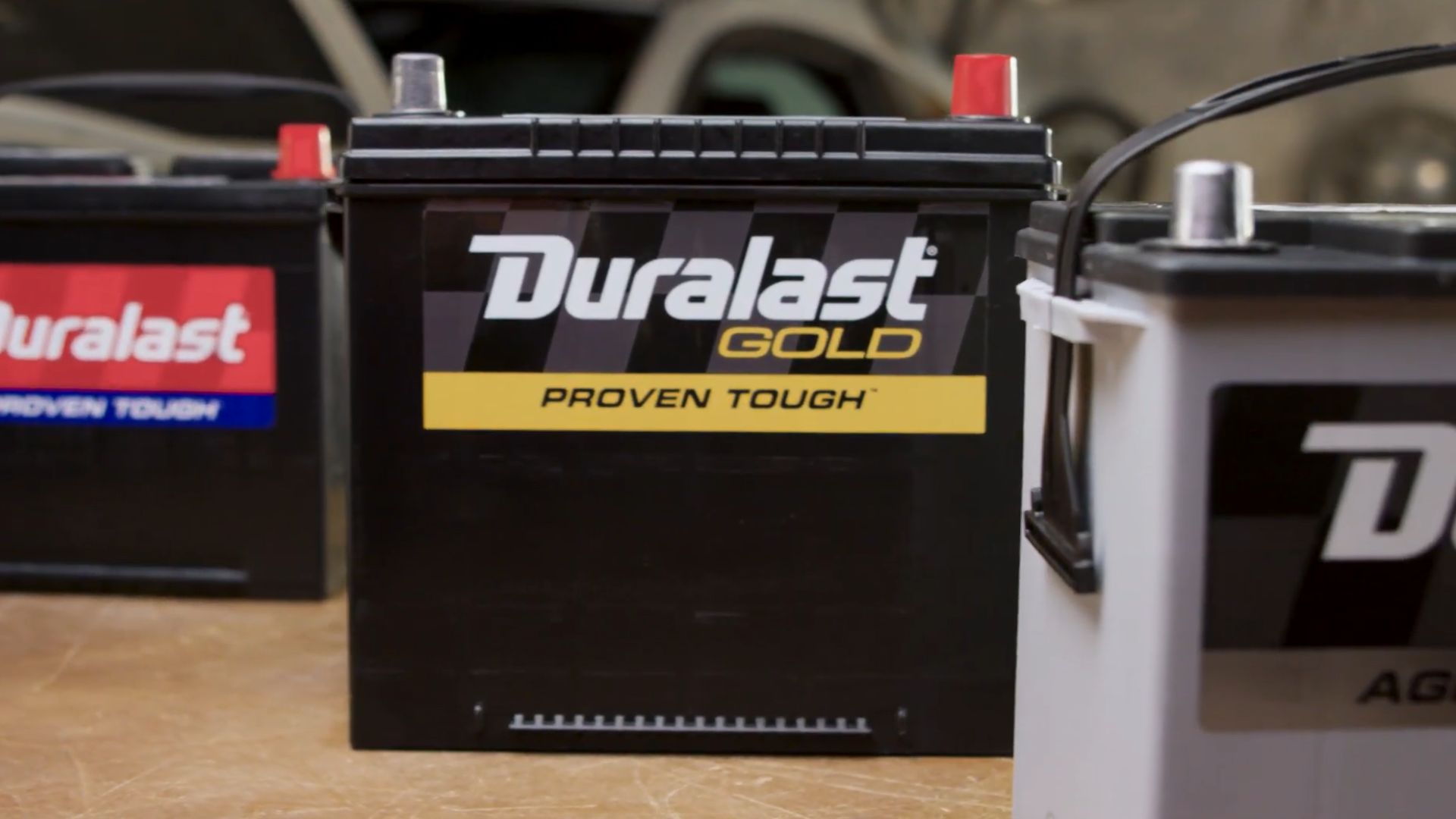 10 Disappointing Car Batteries To Avoid & 10 That Last A Long Time